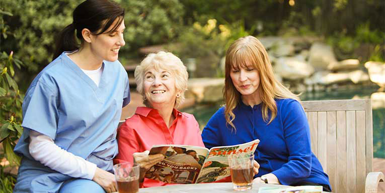 Building a Strong Relationship with Your in Home Care Worker - Home ...